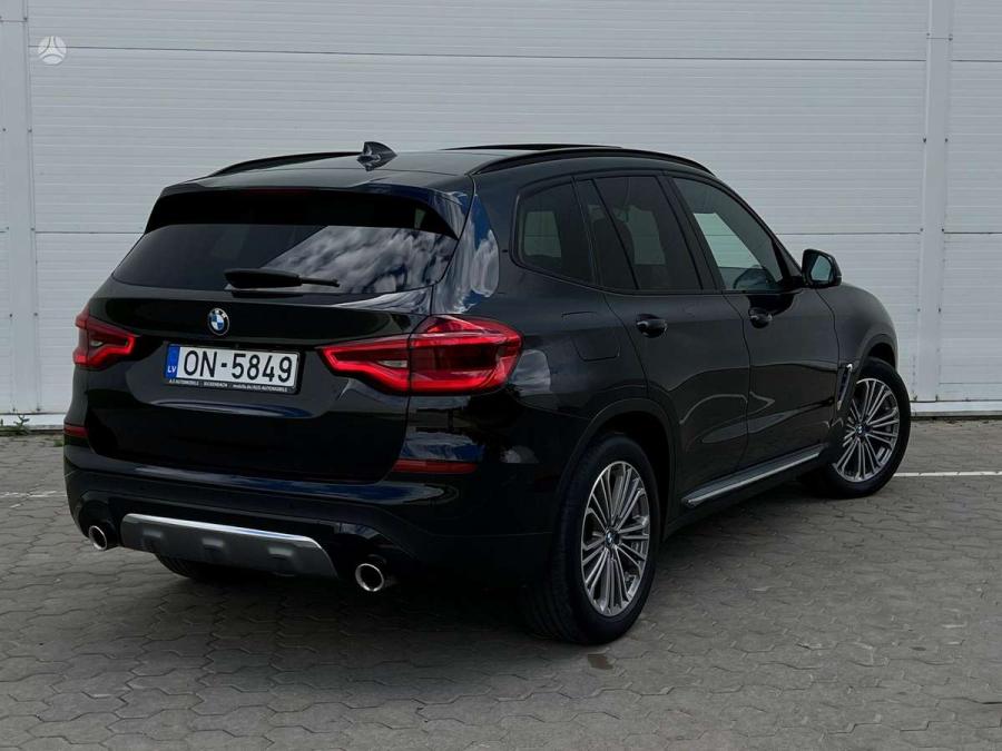 Black BMW X3 2020 in Riga, with an engine capacity of 2.00 L and mileage of 165 thousand km for 27490 €, photo 6 on AUTOMOTO.COM.LV