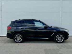 Black BMW X3 2020 in Riga, with an engine capacity of 2.00 L and mileage of 165 thousand km for 27490 €, photo 8 on AUTOMOTO.COM.LV