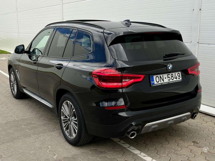 Black BMW X3 2020 in Riga, with an engine capacity of 2.00 L and mileage of 165 thousand km for 27490 €, photo 11 on AUTOMOTO.COM.LV