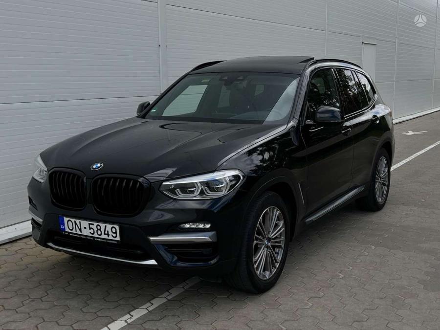 Black BMW X3 2020 in Riga, with an engine capacity of 2.00 L and mileage of 165 thousand km for 27490 €, photo 12 on AUTOMOTO.COM.LV