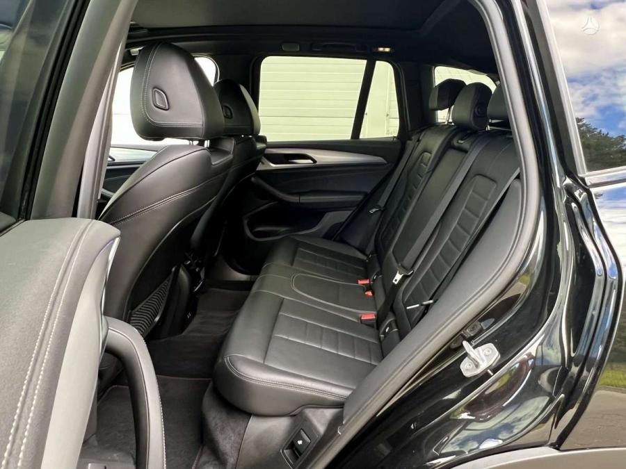 Black BMW X3 2020 in Riga, with an engine capacity of 2.00 L and mileage of 165 thousand km for 27490 €, photo 18 on AUTOMOTO.COM.LV