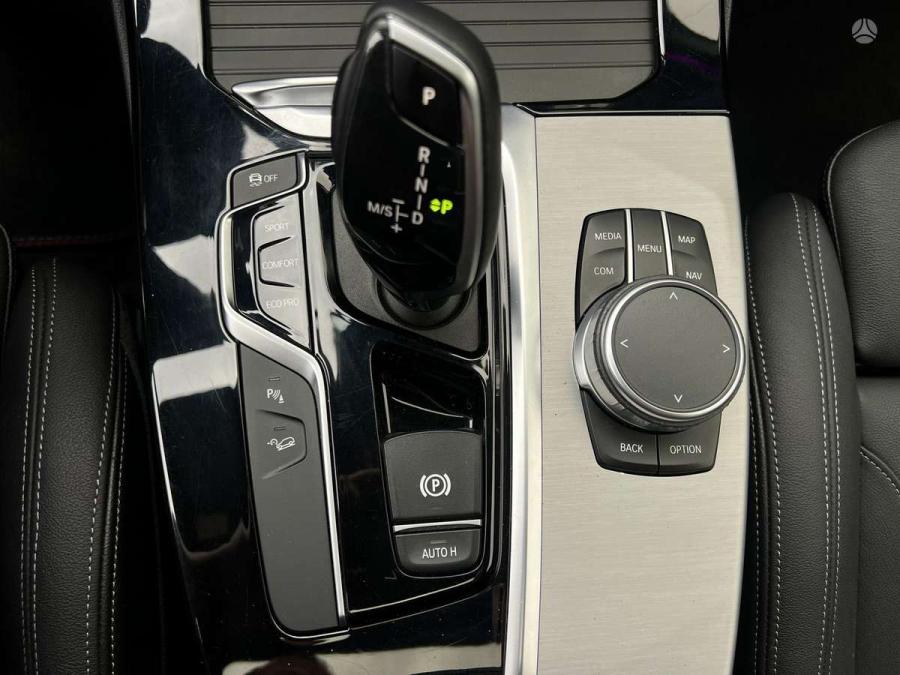 Black BMW X3 2020 in Riga, with an engine capacity of 2.00 L and mileage of 165 thousand km for 27490 €, photo 33 on AUTOMOTO.COM.LV