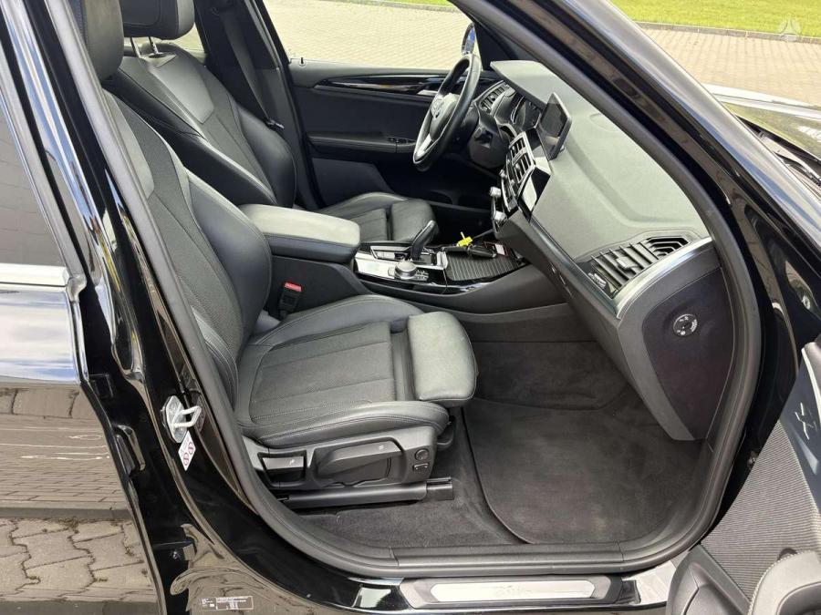 Melns BMW X3 2020 Kauņa, ar dzinēja tilpumu 2.00 L un nobraukumu 248 tūkst. km par 22800 €, foto 24 vietnē AUTOMOTO.COM.LV