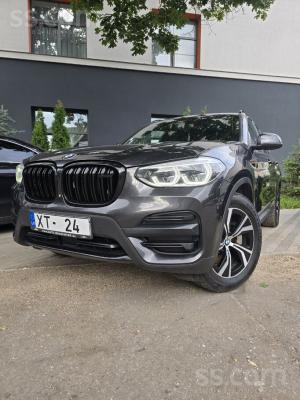 Melns BMW X3 2020 Rīga, ar dzinēja tilpumu 3.00 L un nobraukumu 195 tūkst. km par 29100 €, foto  vietnē AUTOMOTO.COM.LV