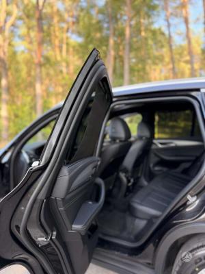 Black BMW X3 2020 in Kaunas, with an engine capacity of 2.00 L and mileage of 127 thousand km for 29700 €, photo 13 on AUTOMOTO.COM.LV
