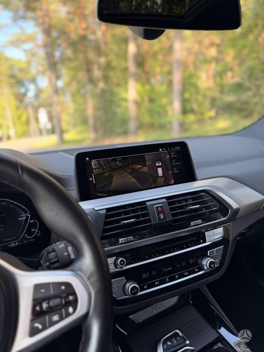 Black BMW X3 2020 in Kaunas, with an engine capacity of 2.00 L and mileage of 127 thousand km for 29700 €, photo 16 on AUTOMOTO.COM.LV