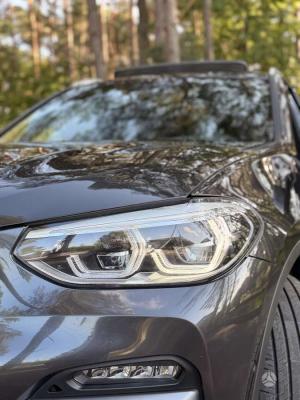 Black BMW X3 2020 in Kaunas, with an engine capacity of 2.00 L and mileage of 127 thousand km for 29700 €, photo 23 on AUTOMOTO.COM.LV