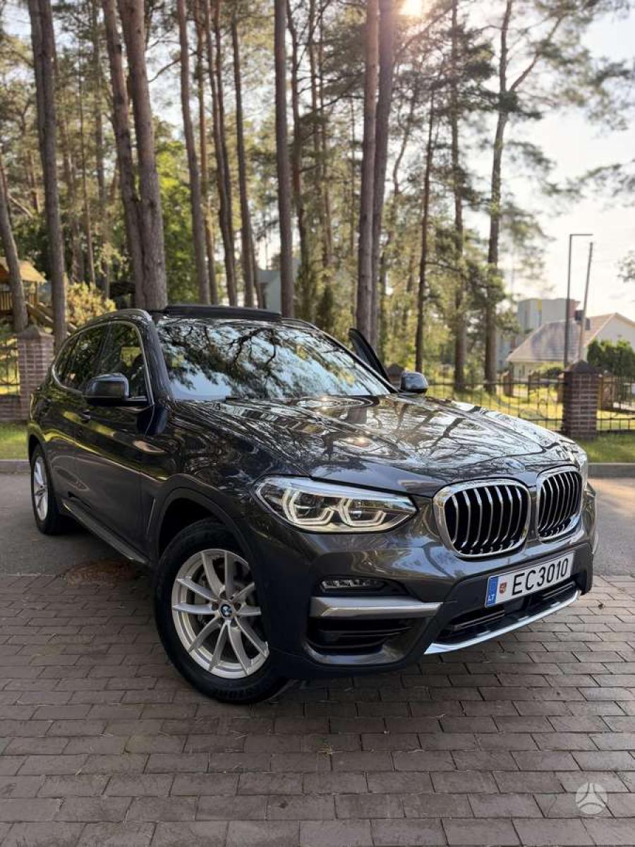Black BMW X3 2020 in Kaunas, with an engine capacity of 2.00 L and mileage of 127 thousand km for 29700 €, photo 25 on AUTOMOTO.COM.LV