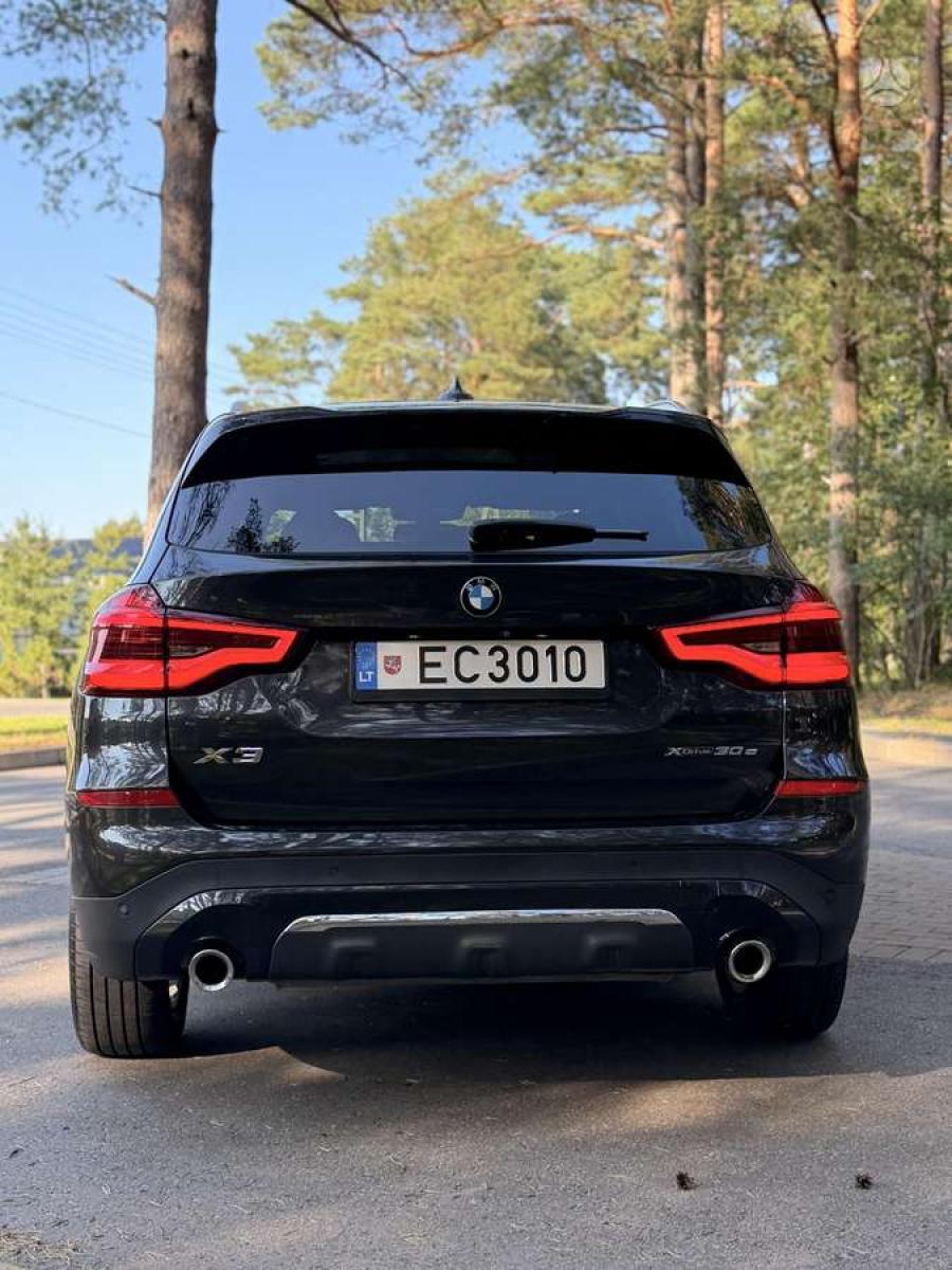 Black BMW X3 2020 in Kaunas, with an engine capacity of 2.00 L and mileage of 127 thousand km for 29700 €, photo 31 on AUTOMOTO.COM.LV