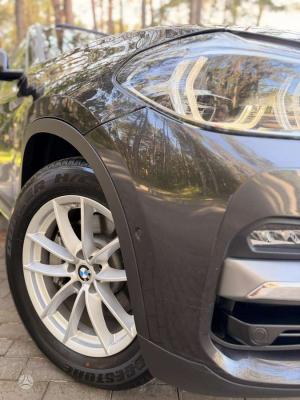 Black BMW X3 2020 in Kaunas, with an engine capacity of 2.00 L and mileage of 127 thousand km for 29700 €, photo 34 on AUTOMOTO.COM.LV