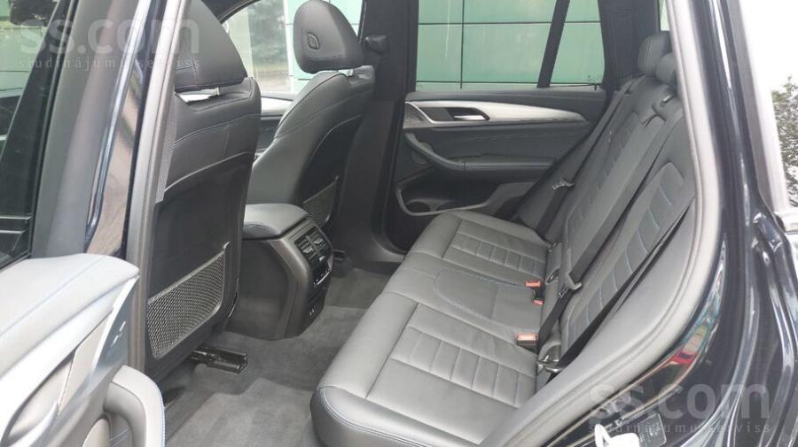 Black BMW X3 2020 in Tukums, with an engine capacity of 2.00 L and mileage of 183 thousand km for 26990 €, photo 15 on AUTOMOTO.COM.LV