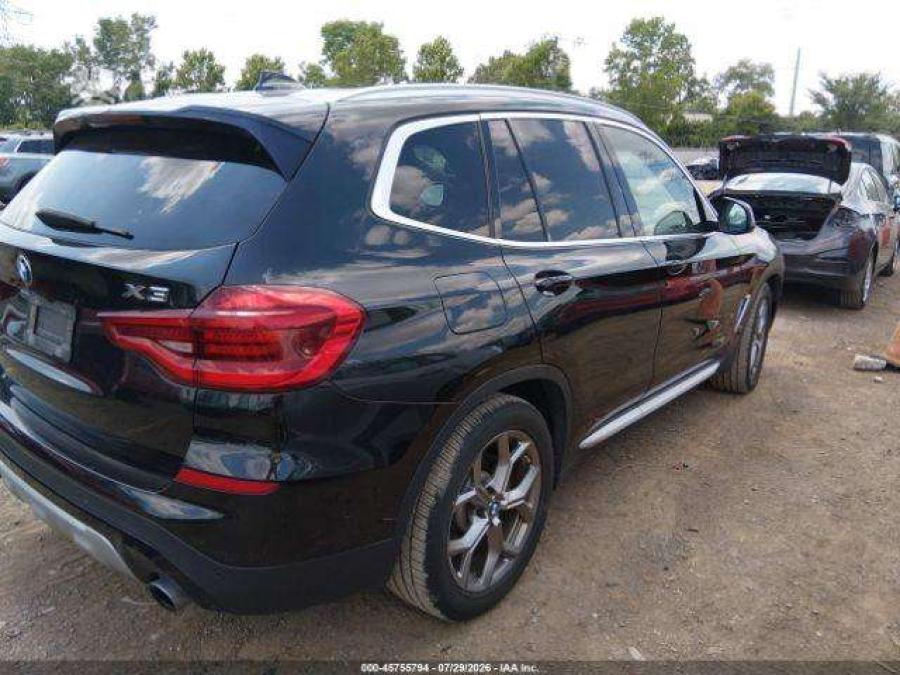 Black BMW X3 2020 in Klaipeda, with an engine capacity of 2.00 L and mileage of 217 thousand km for 10300 €, photo 9 on AUTOMOTO.COM.LV