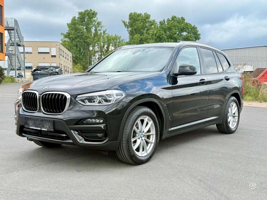Black BMW X3 2020 in Vilnius, with an engine capacity of 2.00 L and mileage of 199 thousand km for 21900 €, photo 1 on AUTOMOTO.COM.LV