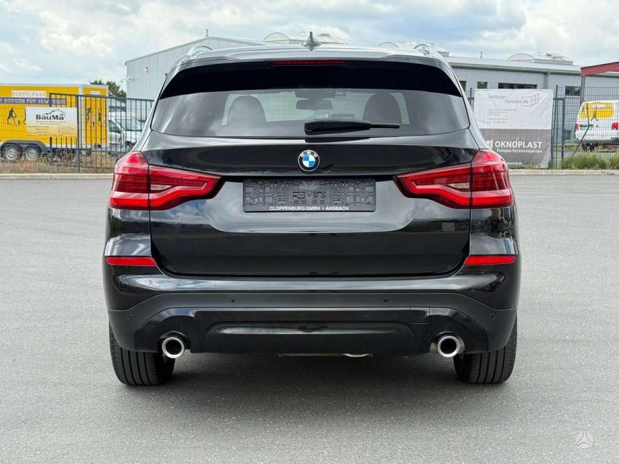 Black BMW X3 2020 in Vilnius, with an engine capacity of 2.00 L and mileage of 199 thousand km for 21900 €, photo 7 on AUTOMOTO.COM.LV