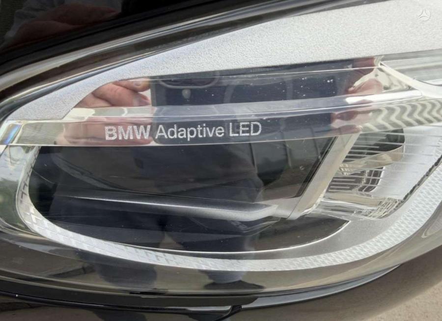 Black BMW X3 2020 in Vilnius, with an engine capacity of 2.00 L and mileage of 199 thousand km for 21900 €, photo 19 on AUTOMOTO.COM.LV