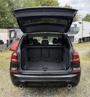 Black BMW X3 2020 in Vilnius, with an engine capacity of 2.00 L and mileage of 199 thousand km for 21900 €, photo 29 on AUTOMOTO.COM.LV