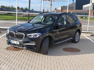 Black BMW X3 2020 in Kaunas, with an engine capacity of 3.00 L and mileage of 155 thousand km for 28999 €, photo 6 on AUTOMOTO.COM.LV
