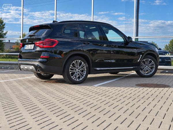 Black BMW X3 2020 in Kaunas, with an engine capacity of 3.00 L and mileage of 155 thousand km for 28999 €, photo 7 on AUTOMOTO.COM.LV