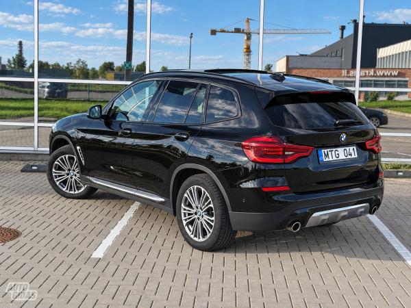 Black BMW X3 2020 in Kaunas, with an engine capacity of 3.00 L and mileage of 155 thousand km for 28999 €, photo 10 on AUTOMOTO.COM.LV