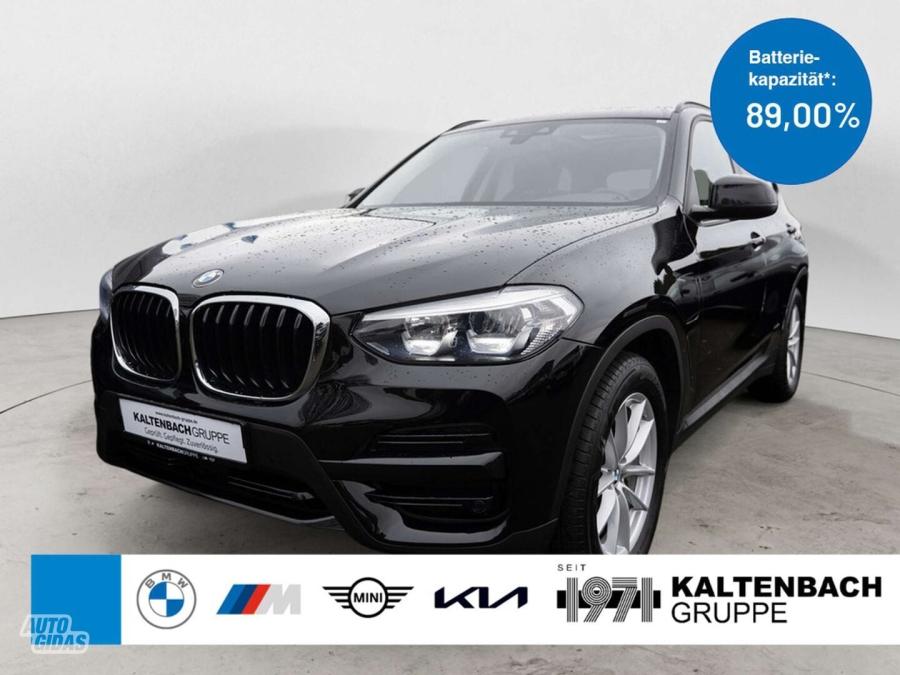 Black BMW X3 2021 in Kaunas, with an engine capacity of 2.00 L and mileage of 84 thousand km for 32587 €, photo 1 on AUTOMOTO.COM.LV