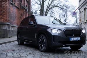 Black BMW X3 2021 in Riga, with an engine capacity of 2.00 L and mileage of 173 thousand km for 25900 €, photo  on AUTOMOTO.COM.LV