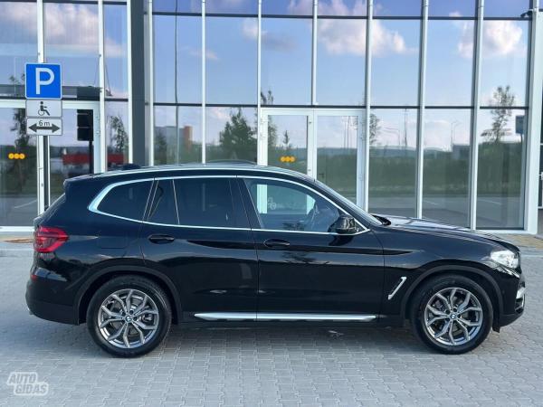 Black BMW X3 2021 in Vilnius, with an engine capacity of 2.00 L and mileage of 157 thousand km for 26440 €, photo 8 on AUTOMOTO.COM.LV