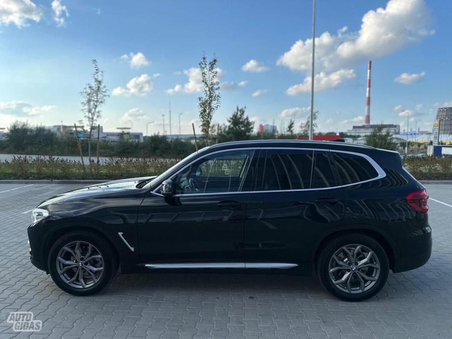 Melns BMW X3 2021 Viļņa, ar dzinēja tilpumu 2.00 L un nobraukumu 157 tūkst. km par 26440 €, foto 16 vietnē AUTOMOTO.COM.LV