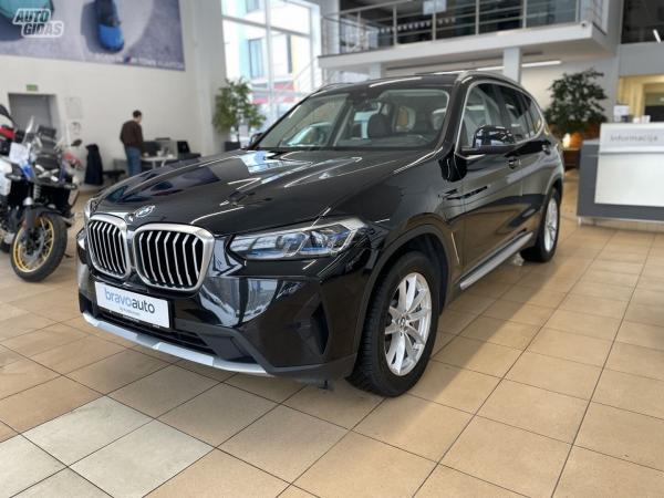 Black BMW X3 2021 in Klaipeda, with an engine capacity of 2.00 L and mileage of 106 thousand km for 39884 €, photo 1 on AUTOMOTO.COM.LV