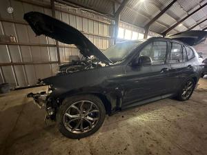 Melns BMW X3 2021 Klaipėda, ar dzinēja tilpumu 2.99 L un nobraukumu 64 tūkst. km par 13900 €, foto 2 vietnē AUTOMOTO.COM.LV