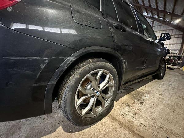 Melns BMW X3 2021 Klaipėda, ar dzinēja tilpumu 2.99 L un nobraukumu 64 tūkst. km par 13900 €, foto 3 vietnē AUTOMOTO.COM.LV