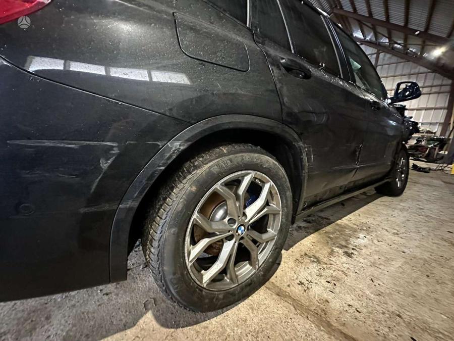 Melns BMW X3 2021 Klaipėda, ar dzinēja tilpumu 2.99 L un nobraukumu 64 tūkst. km par 13900 €, foto 3 vietnē AUTOMOTO.COM.LV