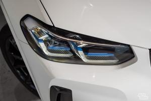 Black BMW X3 2021 in Kaunas, with an engine capacity of 2.00 L and mileage of 105 thousand km for 39741 €, photo 4 on AUTOMOTO.COM.LV