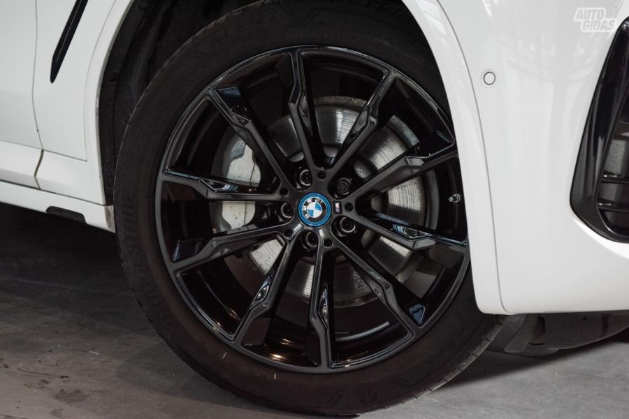 Black BMW X3 2021 in Kaunas, with an engine capacity of 2.00 L and mileage of 105 thousand km for 39741 €, photo 10 on AUTOMOTO.COM.LV