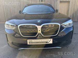 Black BMW X3 2021 in Riga, with an engine capacity of 2.00 L and mileage of 109 thousand km for 29555 €, photo 4 on AUTOMOTO.COM.LV