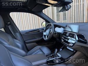 Black BMW X3 2021 in Riga, with an engine capacity of 2.00 L and mileage of 109 thousand km for 29555 €, photo 14 on AUTOMOTO.COM.LV