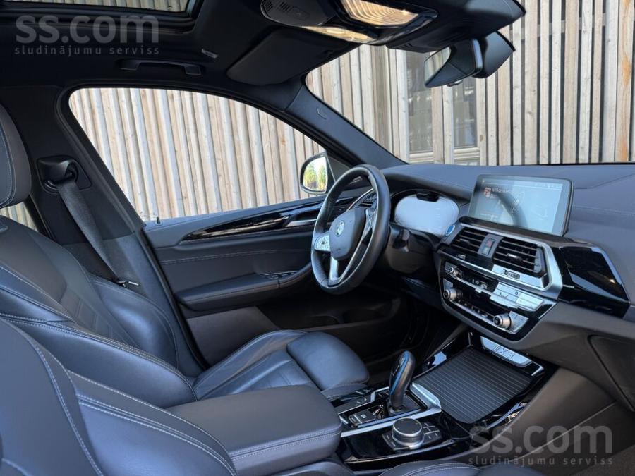 Black BMW X3 2021 in Riga, with an engine capacity of 2.00 L and mileage of 109 thousand km for 29555 €, photo 14 on AUTOMOTO.COM.LV