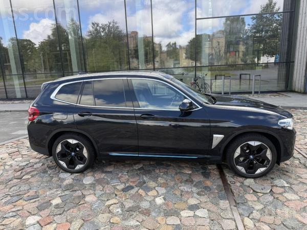 Melns BMW X3 2021 Rīga, ar dzinēja tilpumu 2.00 L un nobraukumu 119 tūkst. km par 29999 €, foto 6 vietnē AUTOMOTO.COM.LV
