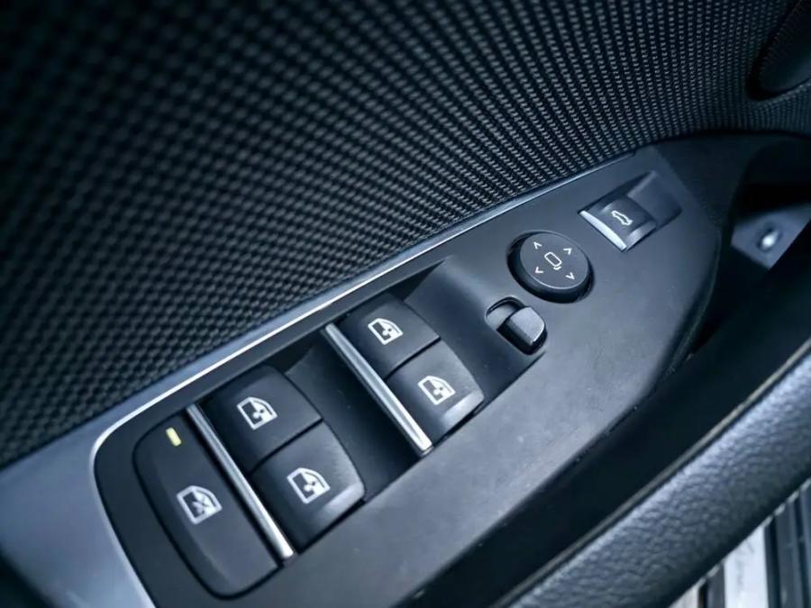 Melns BMW X3 2021 Rīga, ar dzinēja tilpumu 2.00 L un nobraukumu 206 tūkst. km par 22990 €, foto 18 vietnē AUTOMOTO.COM.LV