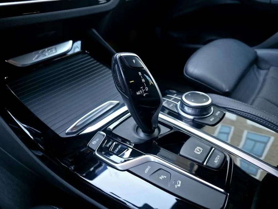 Melns BMW X3 2021 Rīga, ar dzinēja tilpumu 2.00 L un nobraukumu 206 tūkst. km par 22990 €, foto 19 vietnē AUTOMOTO.COM.LV