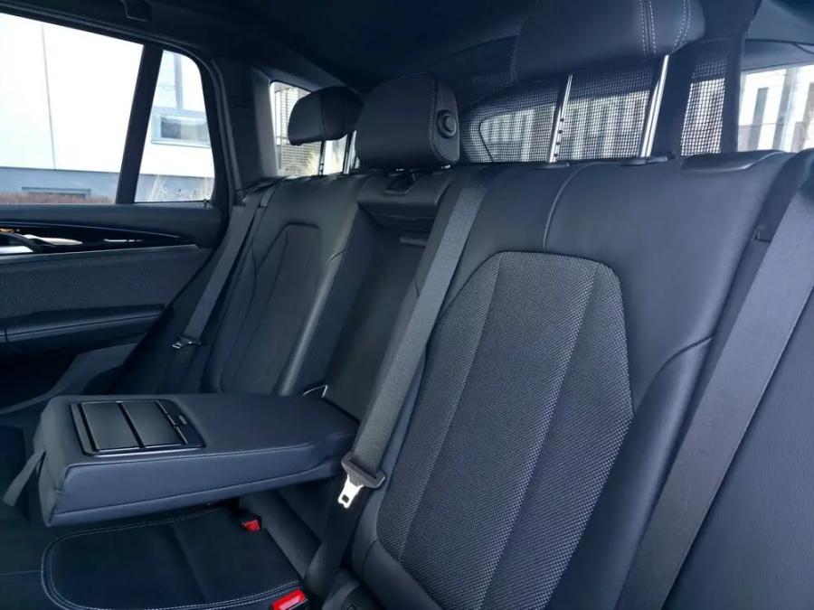 Melns BMW X3 2021 Rīga, ar dzinēja tilpumu 2.00 L un nobraukumu 206 tūkst. km par 22990 €, foto 25 vietnē AUTOMOTO.COM.LV