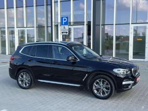 Black BMW X3 2021 in Vilnius, with an engine capacity of 2.00 L and mileage of 157 thousand km for 23950 €, photo 4 on AUTOMOTO.COM.LV