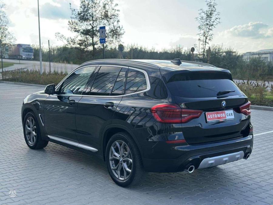 Black BMW X3 2021 in Vilnius, with an engine capacity of 2.00 L and mileage of 157 thousand km for 23950 €, photo 12 on AUTOMOTO.COM.LV