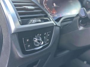 Black BMW X3 2021 in Vilnius, with an engine capacity of 2.00 L and mileage of 157 thousand km for 23950 €, photo 23 on AUTOMOTO.COM.LV