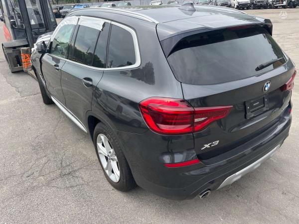 Melns BMW X3 2021 Utena, ar dzinēja tilpumu 2.00 L un nobraukumu 60 tūkst. km par 15000 €, foto 5 vietnē AUTOMOTO.COM.LV