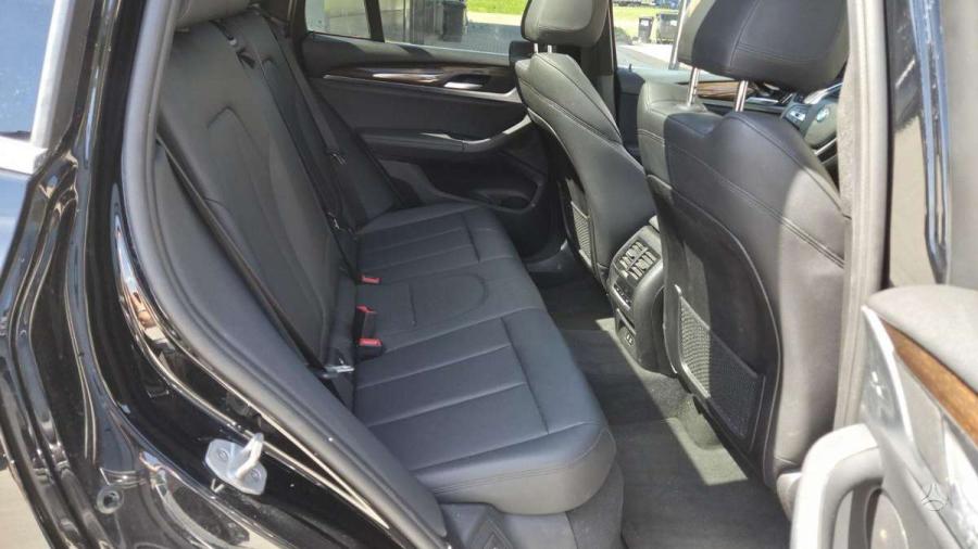 Black BMW X3 2021 in Klaipeda, with an engine capacity of 2.00 L and mileage of 207 thousand km for 19995 €, photo 20 on AUTOMOTO.COM.LV