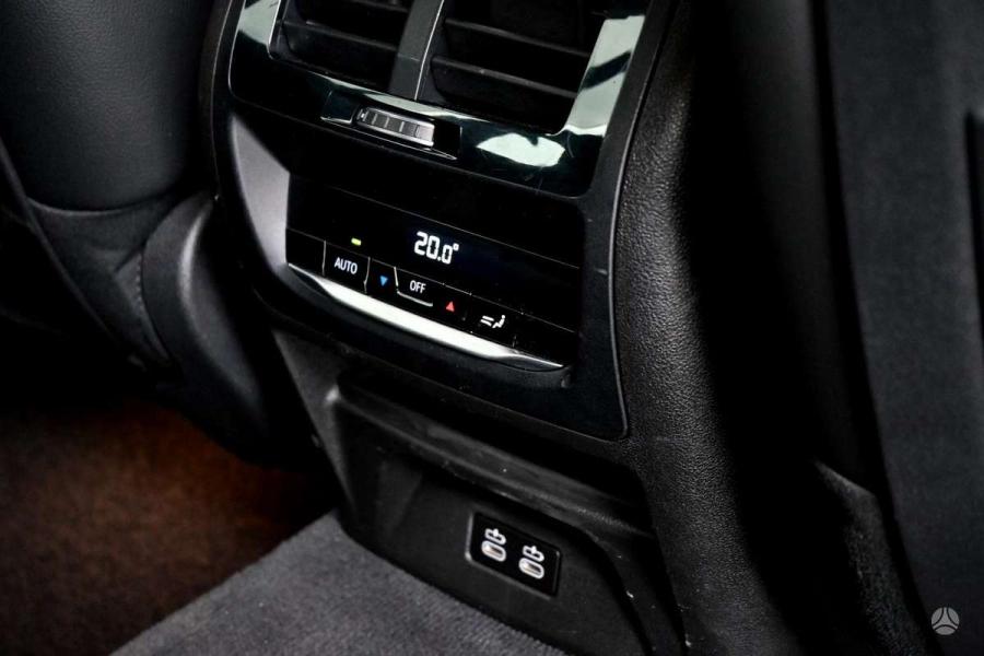Melns BMW X3 2021 Kretinga, ar dzinēja tilpumu 2.99 L un nobraukumu 346 tūkst. km par 22999 €, foto 32 vietnē AUTOMOTO.COM.LV