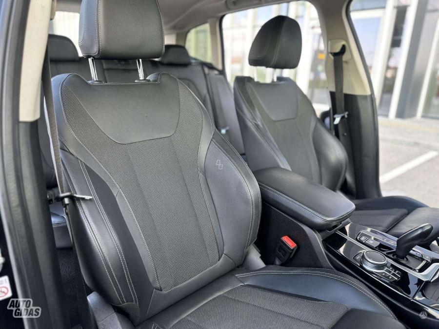Melns BMW X3 2021 Viļņa, ar dzinēja tilpumu 2.00 L un nobraukumu 157 tūkst. km par 23950 €, foto 27 vietnē AUTOMOTO.COM.LV