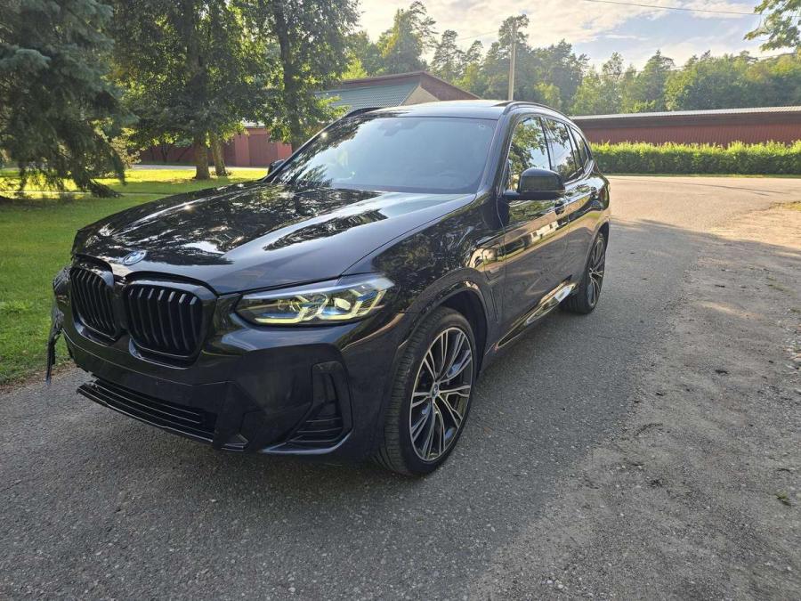 Melns BMW X3 2021 Prienai, ar dzinēja tilpumu 2.00 L un nobraukumu 64 tūkst. km par 22550 €, foto 1 vietnē AUTOMOTO.COM.LV