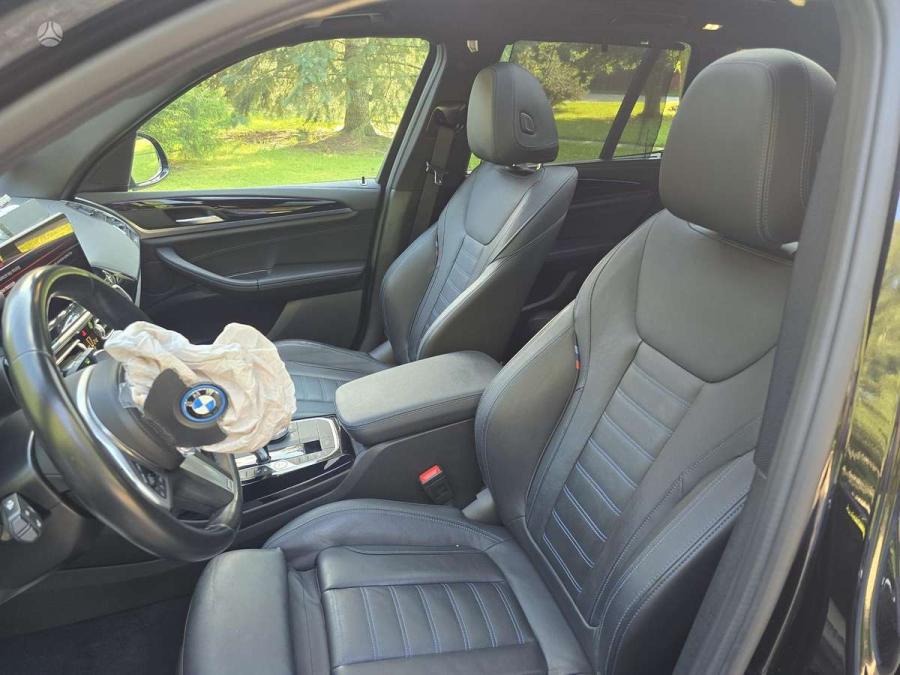 Melns BMW X3 2021 Prienai, ar dzinēja tilpumu 2.00 L un nobraukumu 64 tūkst. km par 22550 €, foto 19 vietnē AUTOMOTO.COM.LV