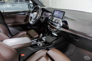 Black BMW X3 2021 in Vilnius, with an engine capacity of 2.00 L and mileage of 188 thousand km for 29991 €, photo 19 on AUTOMOTO.COM.LV